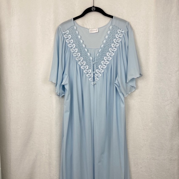 Shadowline | Intimates & Sleepwear | Shadowline Silhouette Womens Vtg 3 ...